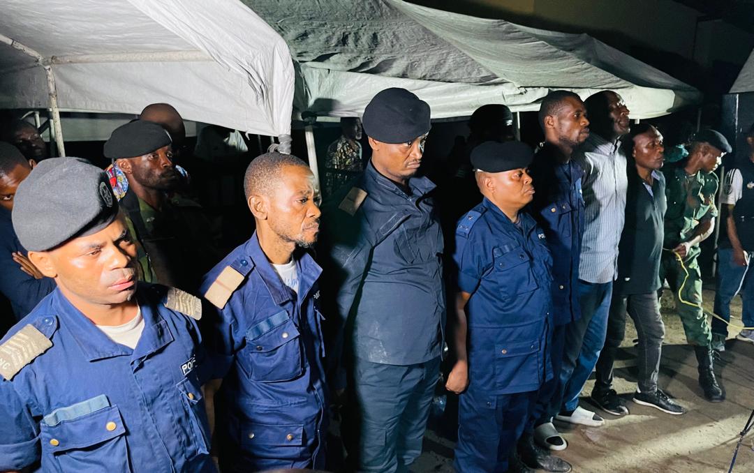 Procès sur la mort du roulage Filston Kabeya : 6 policiers condamnés à ...